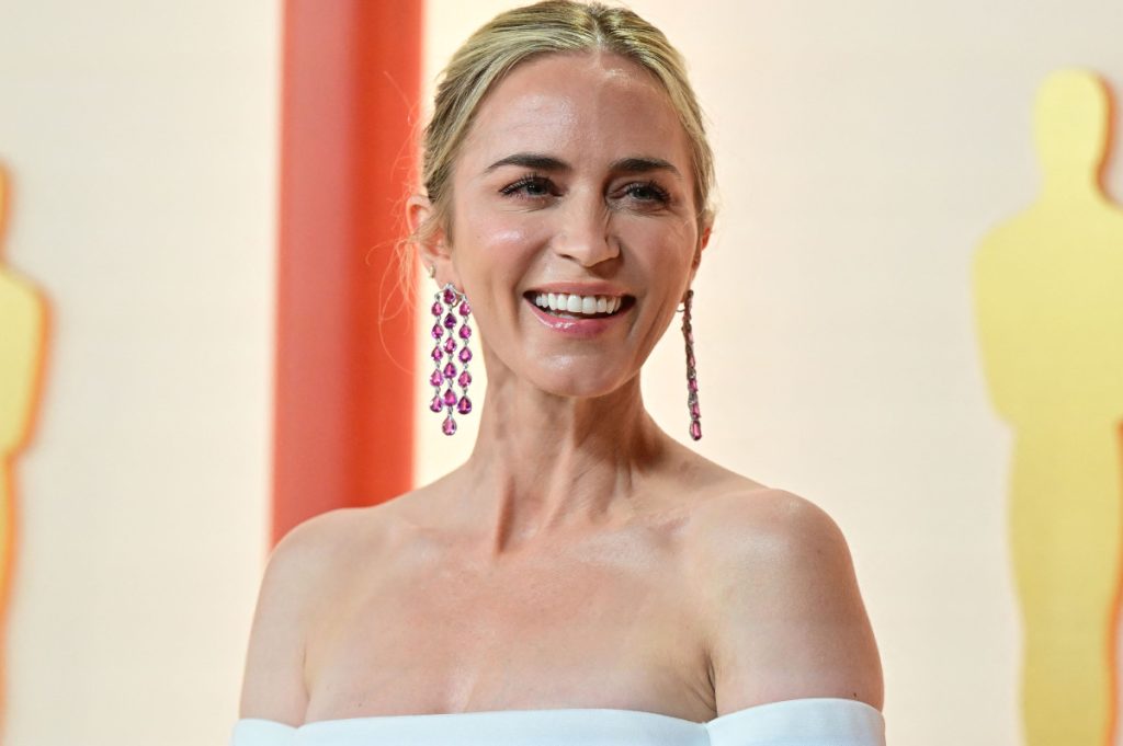 Emily Blunt Height: Everything You Need to Know About It - The Caring Girl