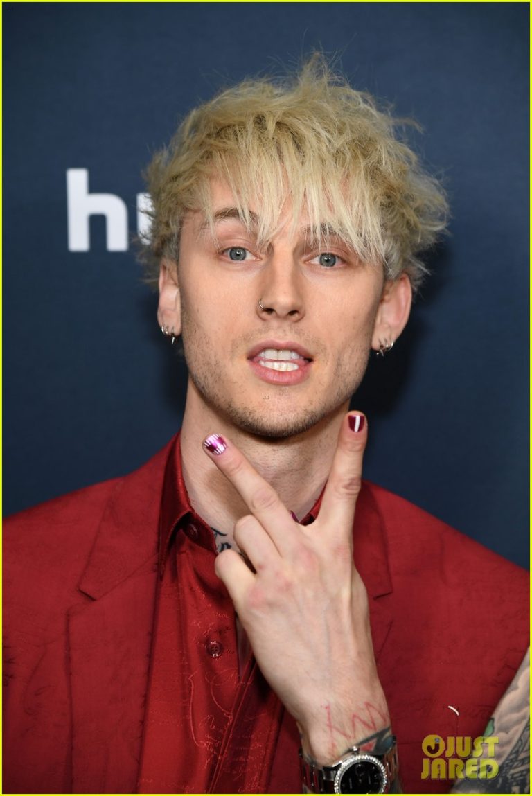 MGK Height: The Truth About Machine Gun Kelly’s Height - The Caring Girl